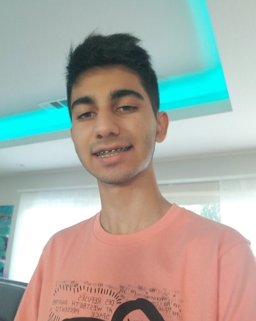 Koosha Azim Wiki, Age, Biography, Height, Girlfriend & More ...